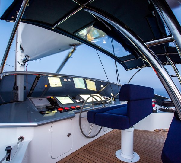 67M PERFORMANCE SAILING YACHT - Helm Station – Luxury Yacht Browser ...